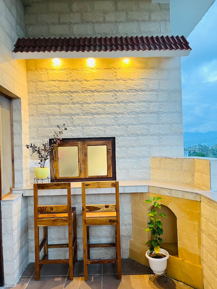 The Ashraya Kasar – Boutique Stay With Valley View - Almora