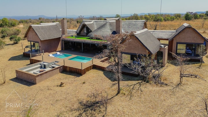 Elephant Room @ Gweda Lodge - Mabalingwe - Bela-Bela