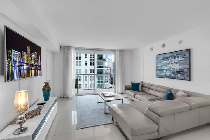 Upscale 2br - Ocean & City Views+free Parking - Miami, FL
