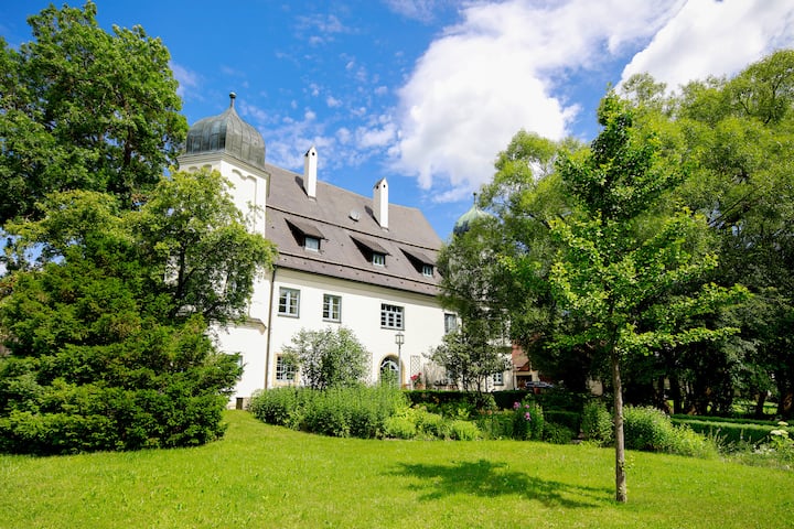 Schloss Maierhofen In Painten Bei Regensburg - Breitenbrunn