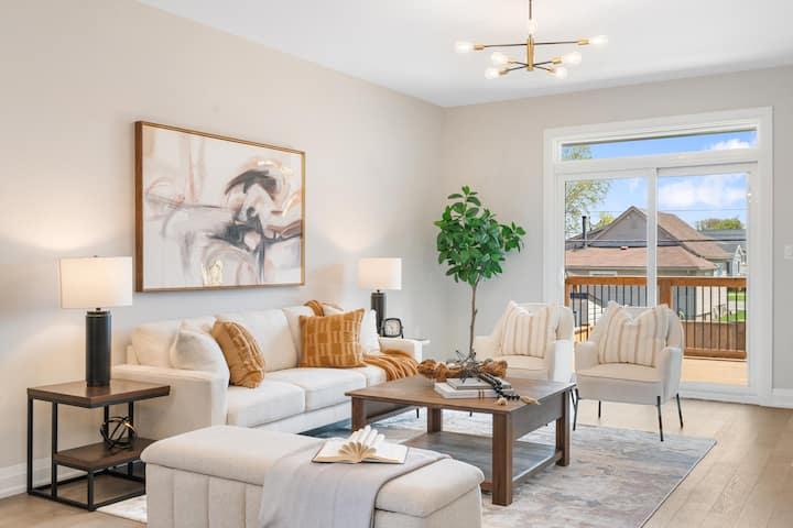 Stunning Brand New 4 Bedroom Executive Home - Port Colborne