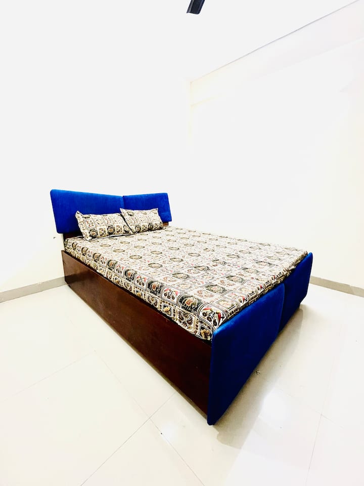 3bhk Flat Near Amrita Hospital Fully Furnished - Faridabad