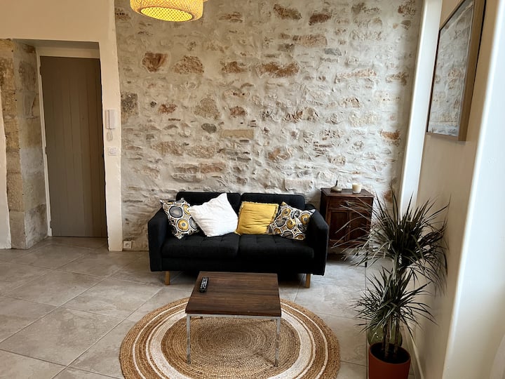 Charmant Appartement De Centre-ville - Nîmes