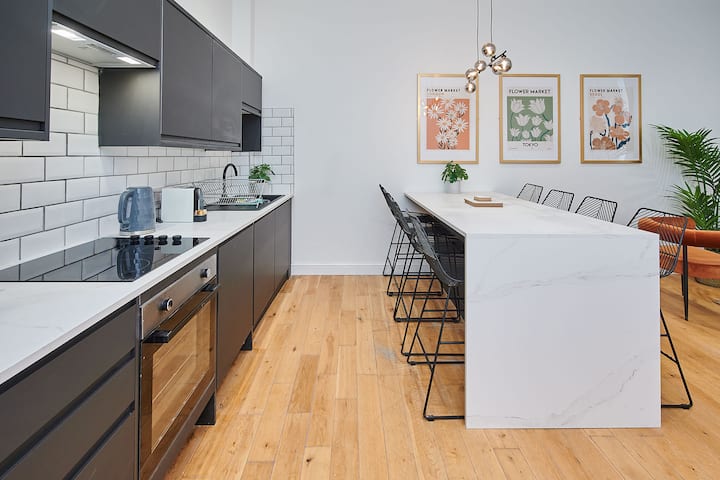 Two 2beds Apts In Georgian Quarter, Sleeps 16 - Liverpool, UK