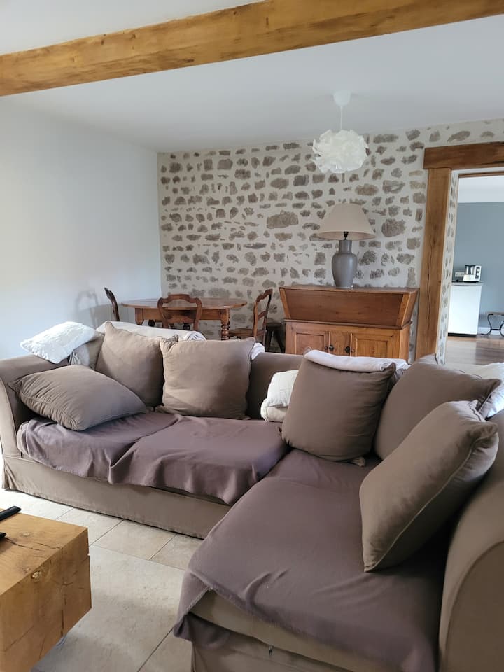 Gîte Spacieux Proche Aubusson Très Confortable - Limousin