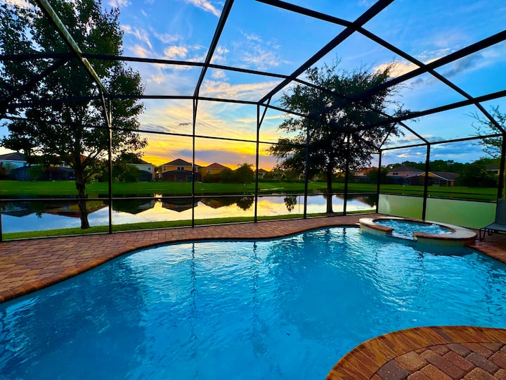 Lux Waterfront Disney Villa Slps24 Pool~spa~gamerm - Kissimmee, FL