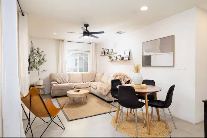 Gated 2bd - Ac - Family Friendly - Silver Lake, CA