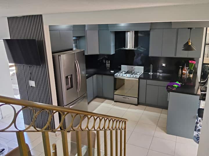 Cheers To Love House - Guaymas