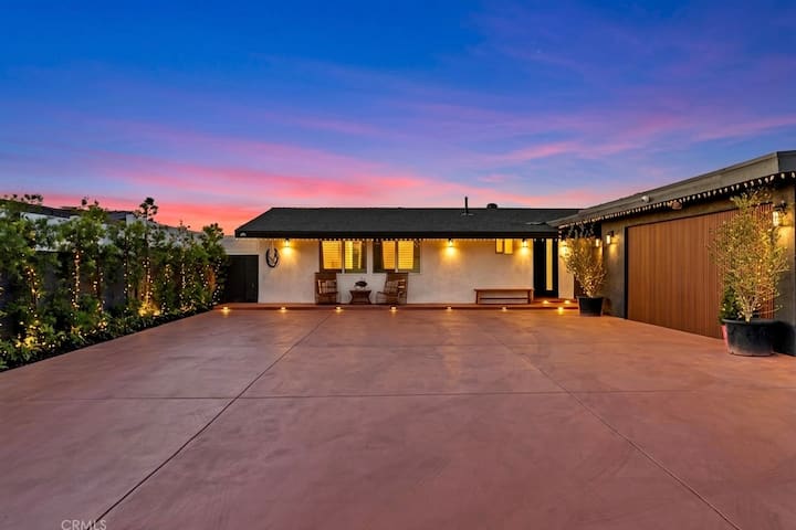 Modern Anaheim Family Home Near Disney! - Anaheim, CA