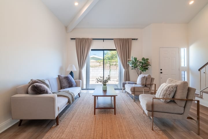 Urban Oasis 3 Beds With Pool And Jacuzzi - Monrovia, CA