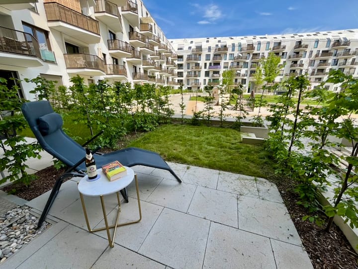 Modern Apartment, With Garden And Balcony - München