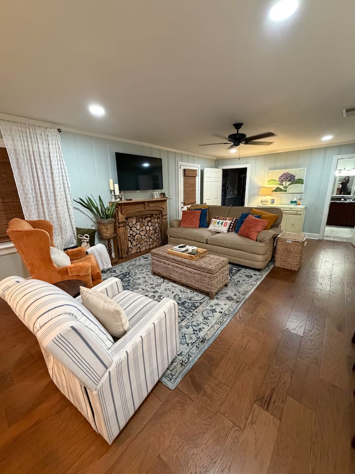 New Listing! The Landon House - Laurel, MS