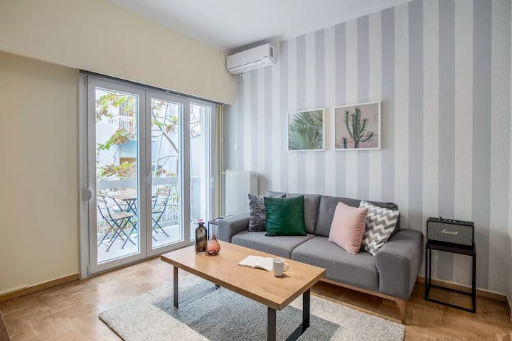 Modern 2br Apt With Balcony, Central Thessaloniki - Salonicco