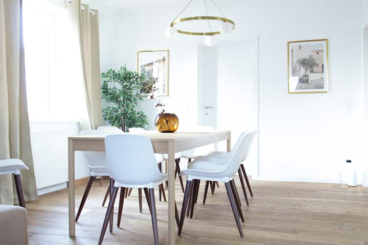 4 Bedroom Stylish House With Garden | Ping-pong - Oostenrijk