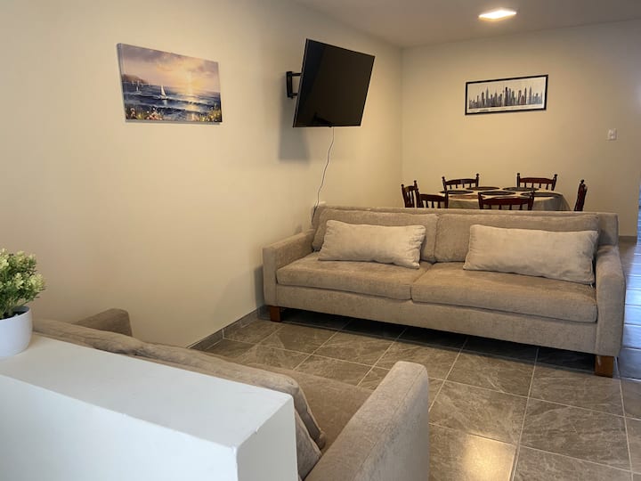 5. Departamento Comodísimo Y Superubicado. - San Luis Potosí