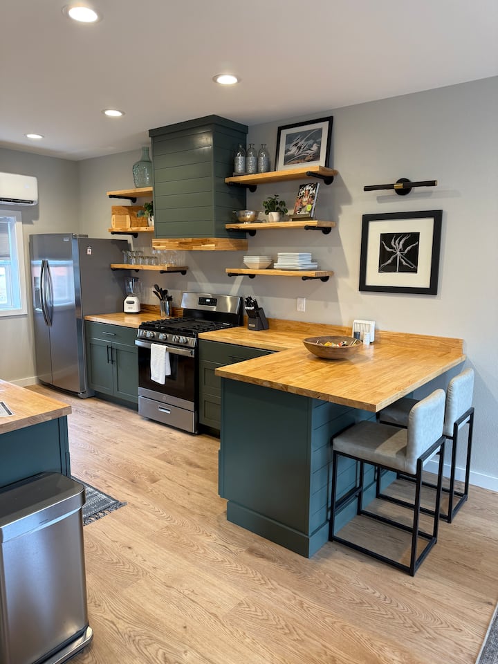 Bungalow On Briggs - North Dakota