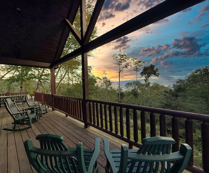 Blue Ridge Log Cabin/snowy Christmas/hot Tub/views - Sugar Mountain, NC