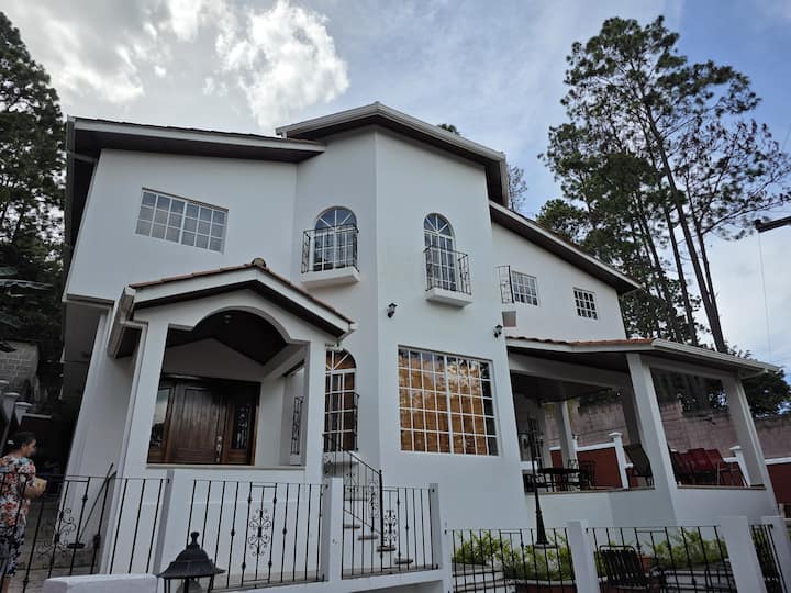 Alojamiento: Casa De Campo En Valle De Angeles - Honduras