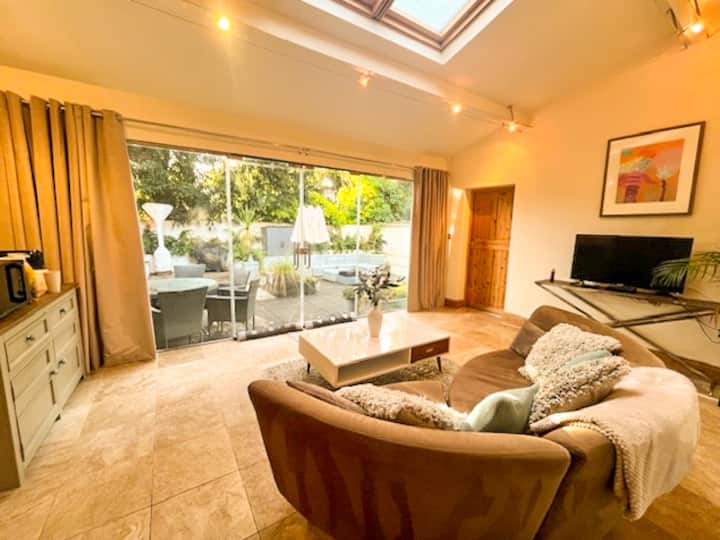 Executive Guest Suite - Plymouth