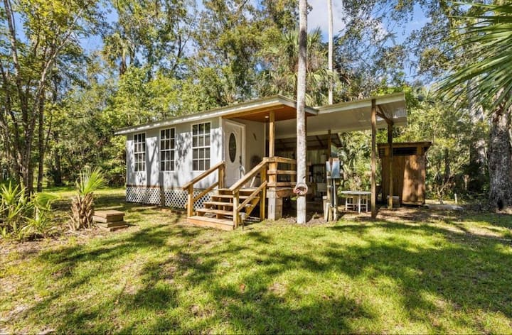 • Riverfront Tiny Home Oasis In Steinhatchee • - Steinhatchee, FL