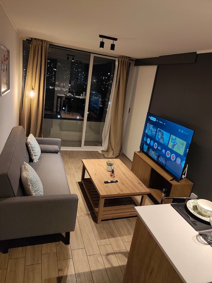 Acogedor, Dpto. Con Estacionamiento Incluído. - Independencia