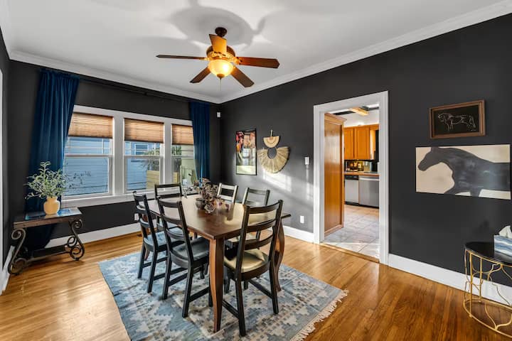 Brookside Estate Main + Guest House With Pool - Tulsa, OK