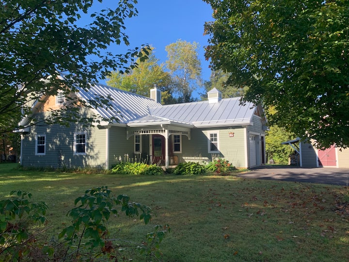 Bord De Rivière - Vieux-bromont - Granby