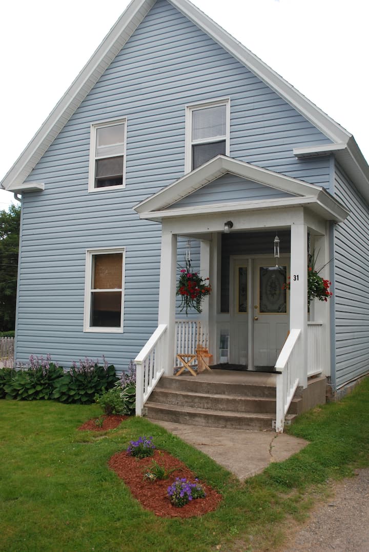 Central Digby Retreat - Digby