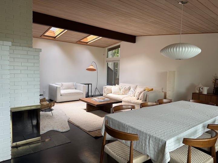 Mid-century Forest Retreat • 5br • Monthly Only - Beaverton, OR