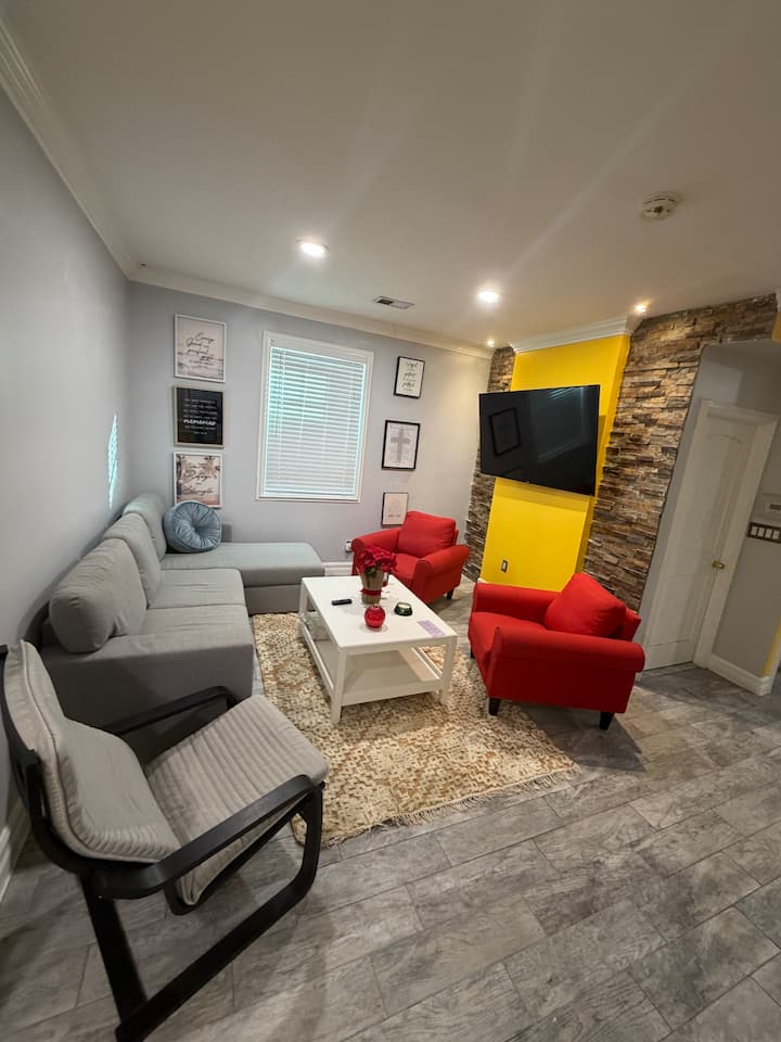 Penthouse 6 Bedrooms 7 Minutes From Airport 20%off - Elizabeth, NJ