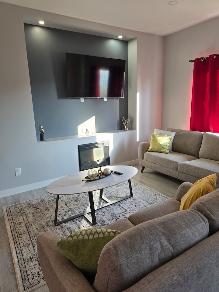 The Lots Home - Winnipeg