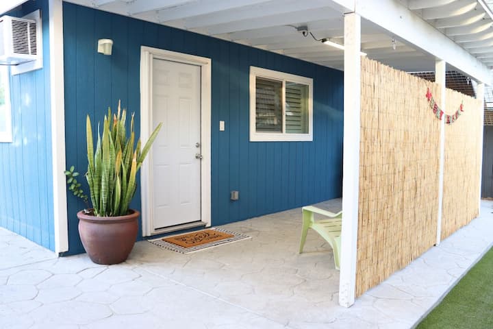 Private Guesthouse Adu W/ Desk & Parking - Pasadena, CA