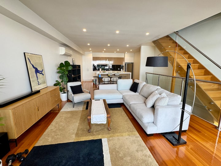 Stylish House Close To Brunswick (Female Only) - Brunswick