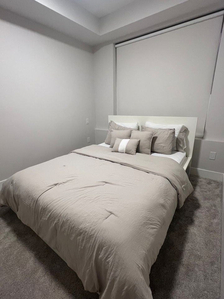 Condo In Surrey - Surrey