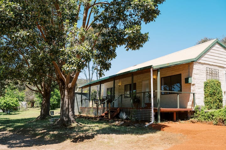 Bentley Hill Cottage Farmstay - Perth