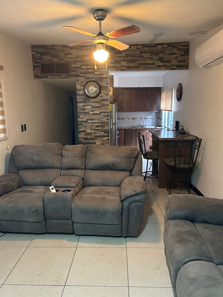 Casa Completa, Cómoda Y Segura - Chihuahua