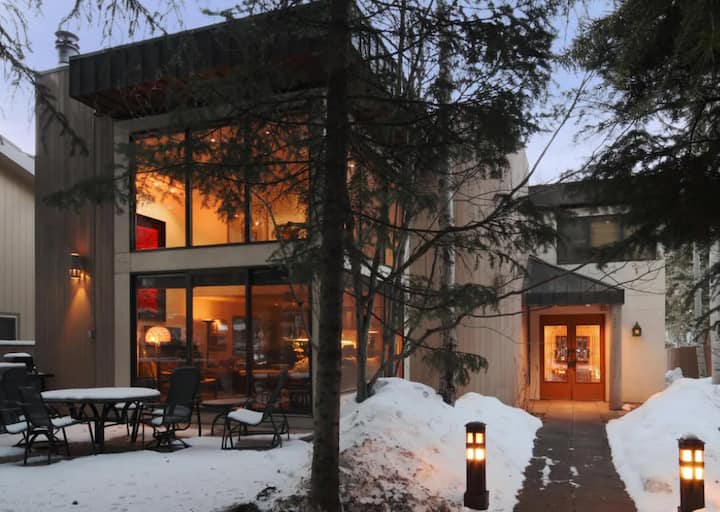Aspen Getaway In Prestigious West End - Aspen, CO