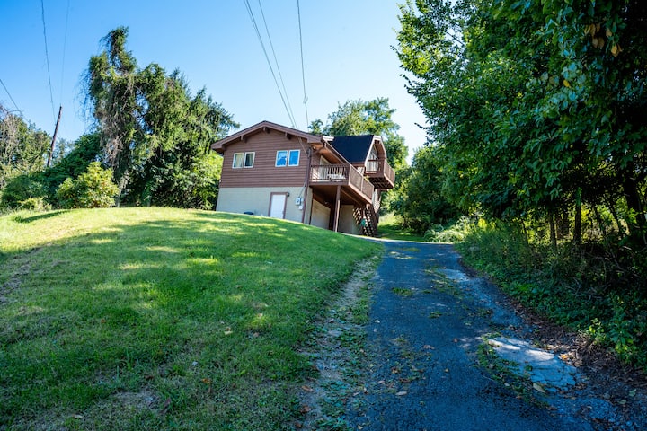 South Park Retreat | Near Wvu & Downtown - Morgantown, WV