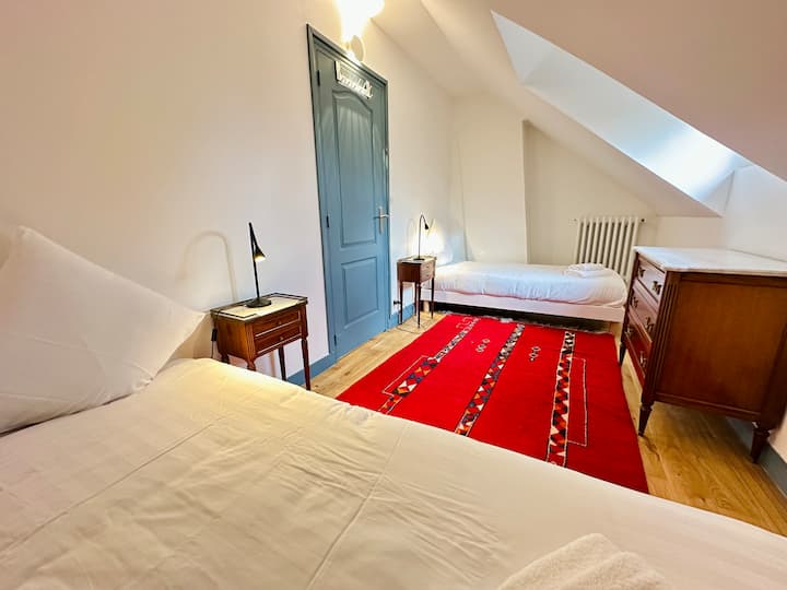 The Relais du Gibet, 10 minutes from Disneyland - Houses for Rent in ...