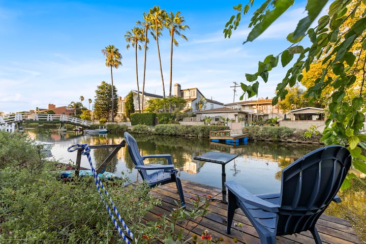 1 Bd | Lake Access | Waterfront On Venice Canals - Venice Beach, CA