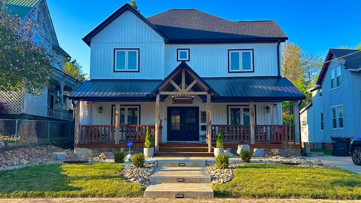 The Farmhouse At Bristol - Bristol, TN