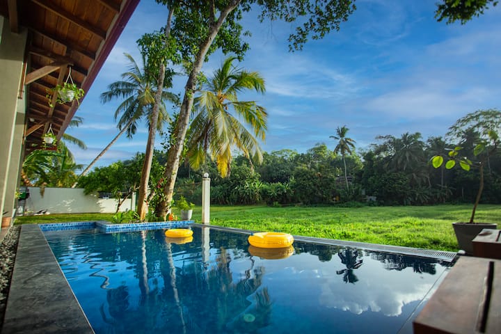 Luxury Hideout Near Galle Fort, Unawatuna Beach. - Sri Lanka