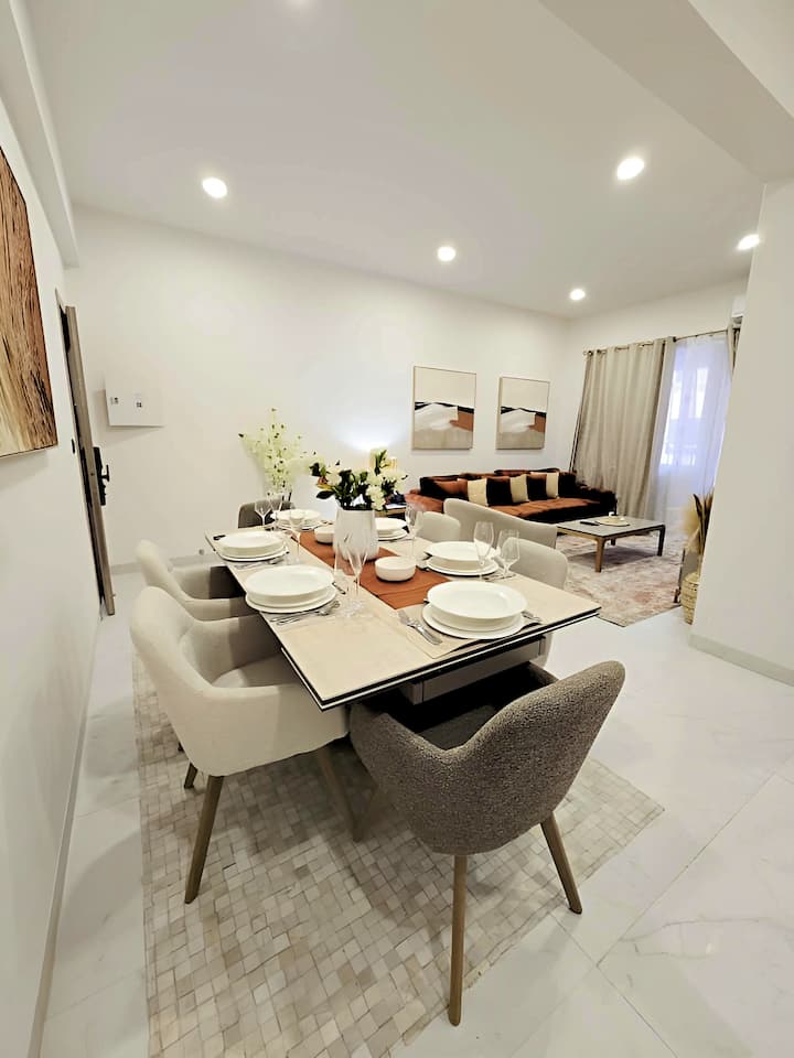 Prestigious And Stylish 3 Bedroom Apart W/ Pool - Kinshasa