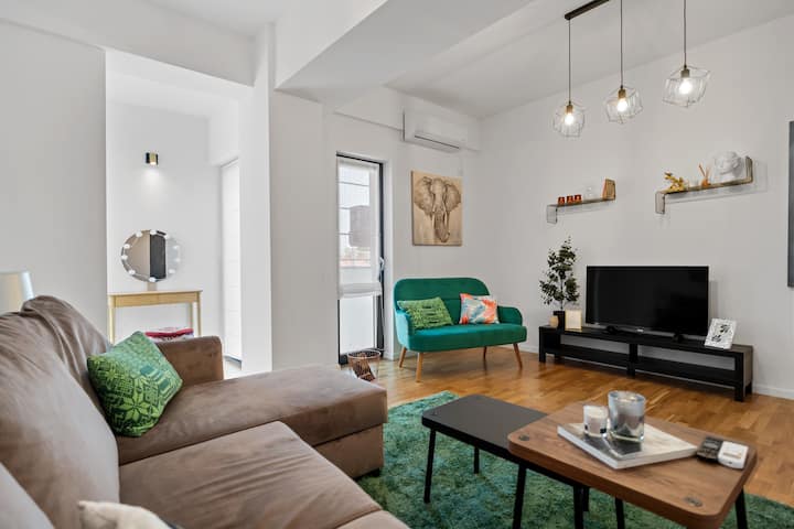 Stylish North Flat + Parking - Bucharest Henri Coandă Airport (OTP)