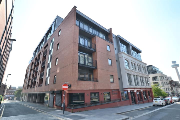 2 Bed Luxury Apartment In The Heart Of The City - Liverpool