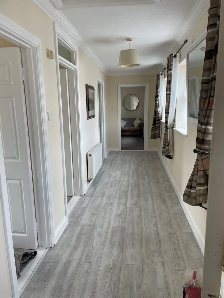 In The Thick Of It, 2 X Double Room - Tullamore