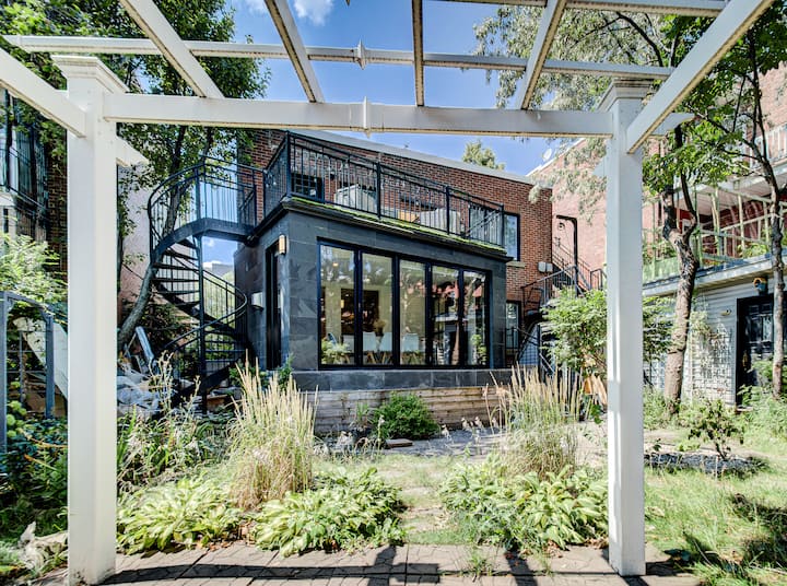 Grand 8-bedrooms Duplex / Groups & Families - Montreal