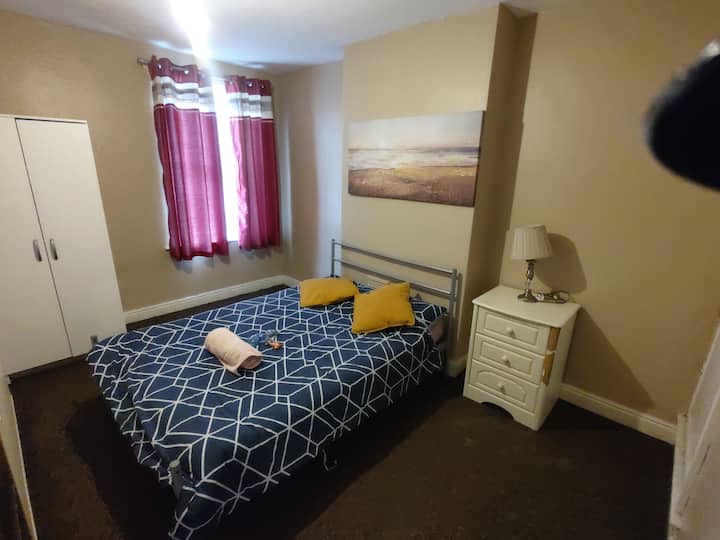 (Kent) Best House Near City Centre
Free Car Parkin - Nottingham