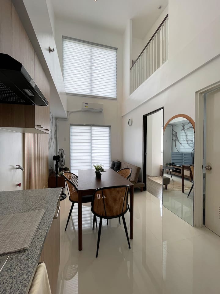 Comfort Meets Style 2 Br Loft - Iloilo City