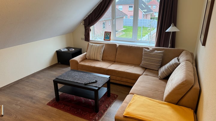 Großzügige Wohnung Mit Deichblick - Leer